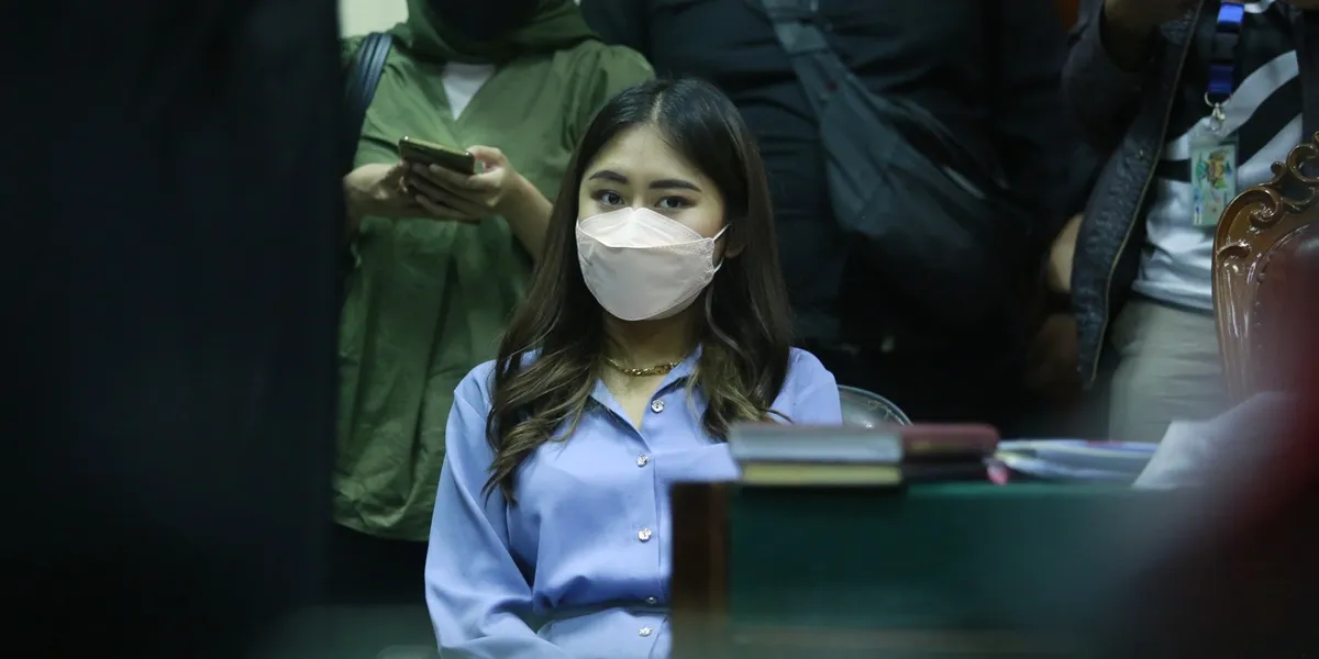 Selebgram Ayu Thalia Terbukti Fitnah Nicholas Sean, Tak Dipenjara Tapi ...