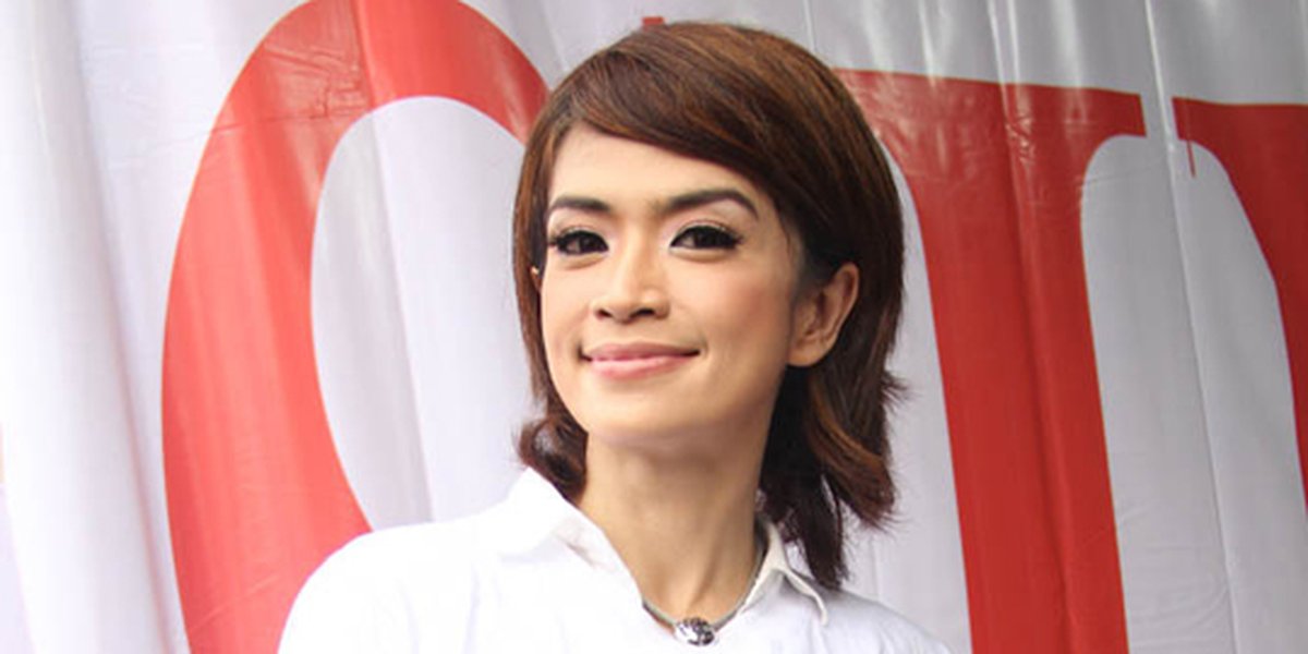 Sidang Cerai Yulia Rachman Dengan Demian Aditya Hampir Berakhir ... Sidang Cerai Yulia Rachman Dengan Demian Aditya Hampir Berakhir ...