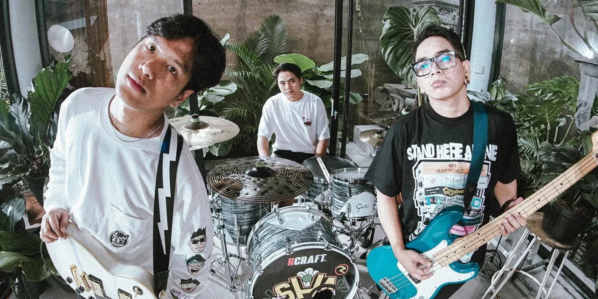 Stand Here Alone Rilis Lagu "Pura-Pura Terluka", Kolaborasi dengan Mr ...