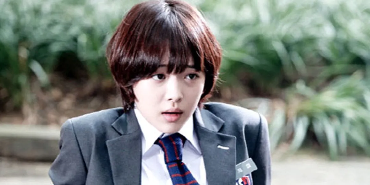 Sulli f(x) Stres Karena Badannya Terlalu Tinggi - KapanLagi.com