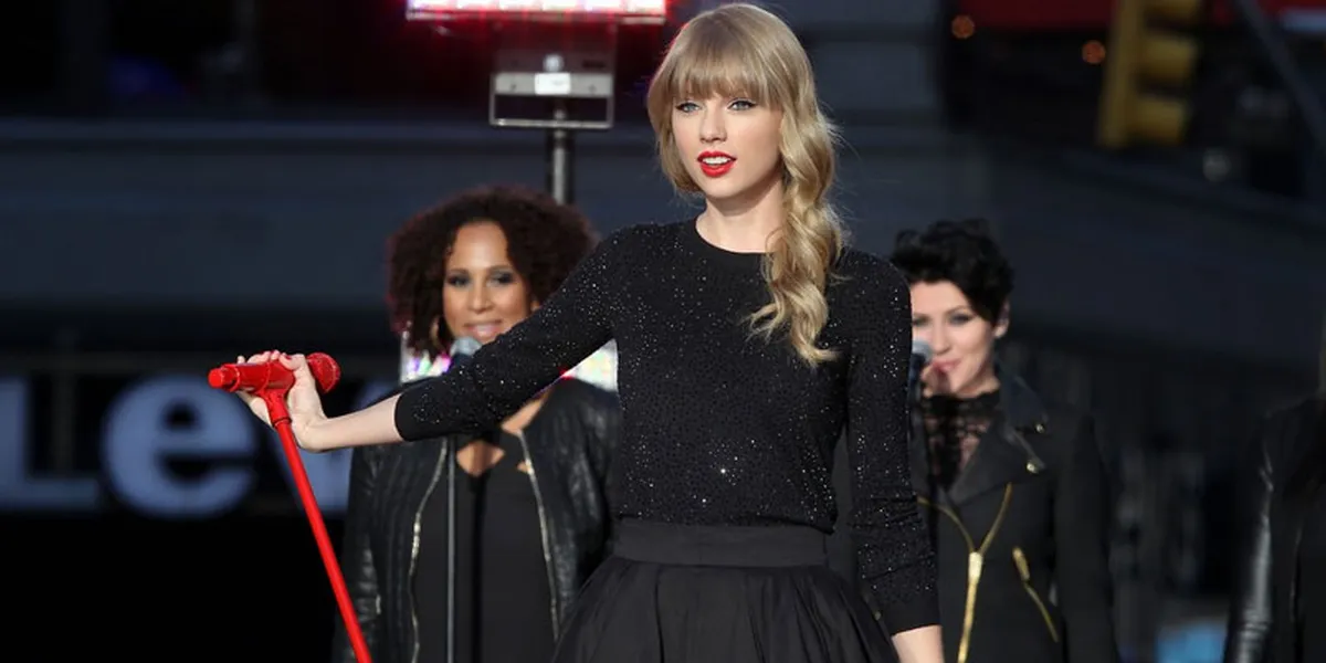 Taylor Swift Ceritakan Mantan Pacar di Lagunya - KapanLagi.com