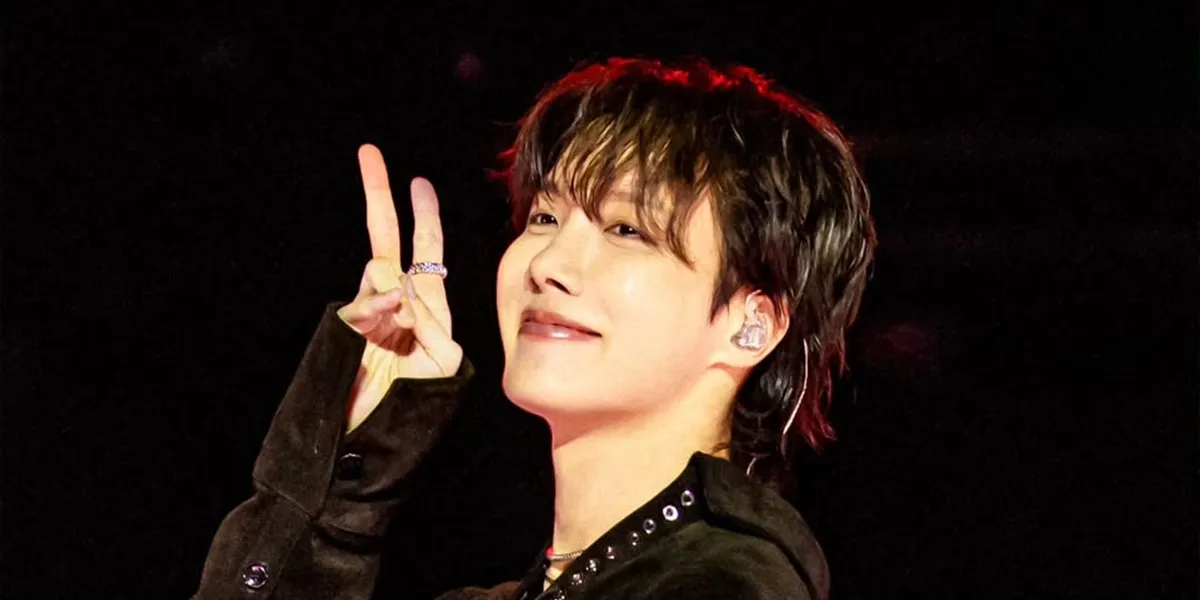 Ulang Tahun, J-Hope BTS Pilih Donasi 100 Juta Won ke Almamaternya untuk ...
