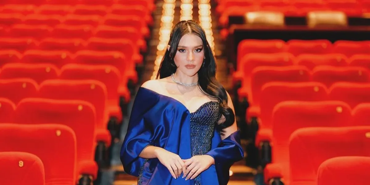 Usai Singgung Soal Orang Ketiga, Davina Karamoy Akhirnya Buka Suara ... Usai Singgung Soal Orang Ketiga, Davina Karamoy Akhirnya Buka Suara ...