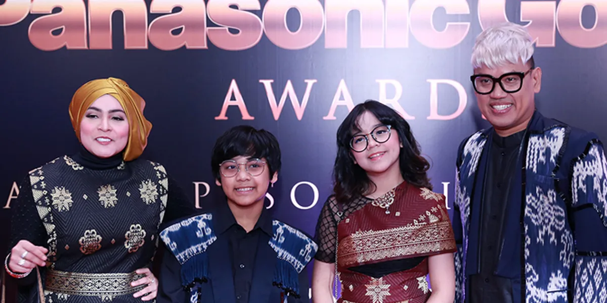 Uya Kuya Borong 4 iPhone X Sekaligus, Total Harganya 80 Jutaan ...