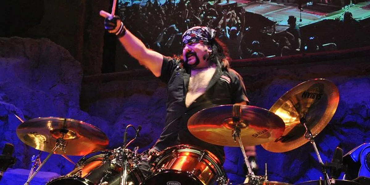 Vinnie Paul Eks Drummer Pantera Meninggal Dunia di Usia 54 Tahun ...