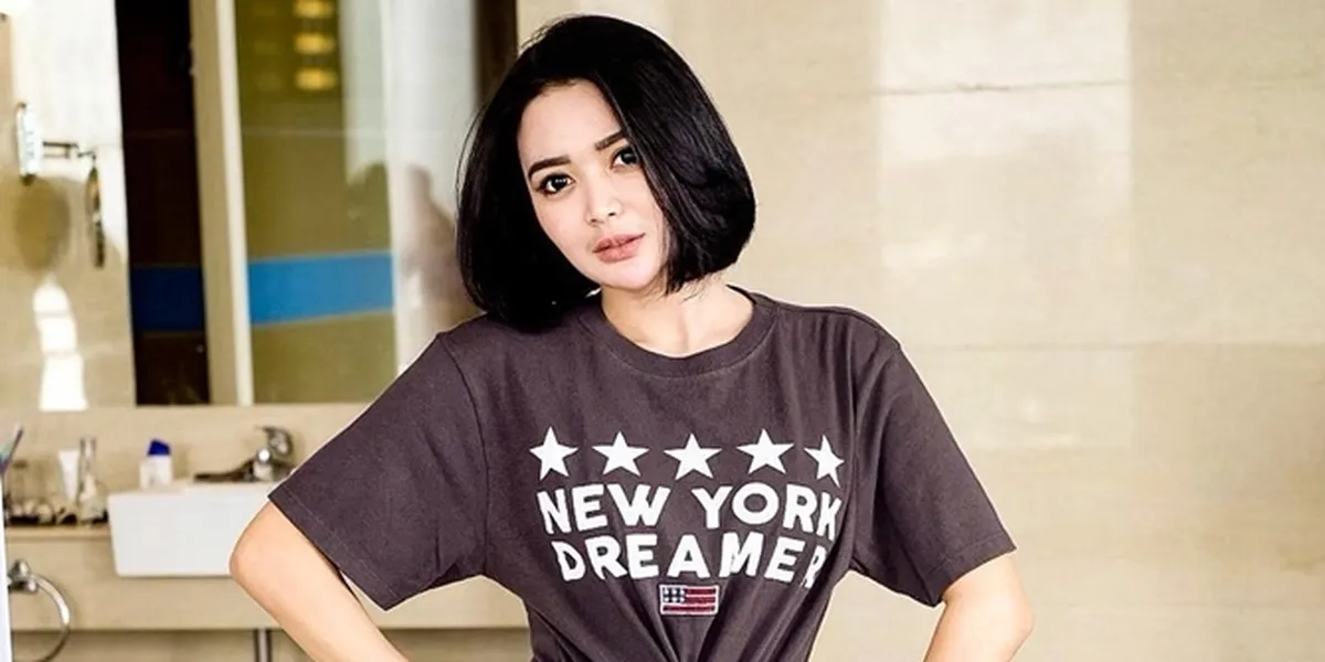 Wika Salim Foto Pakai Seragam SMA, Netizen Ramai-ramai Berikan Pujian ... Wika Salim Foto Pakai Seragam SMA, Netizen Ramai-ramai Berikan Pujian ...