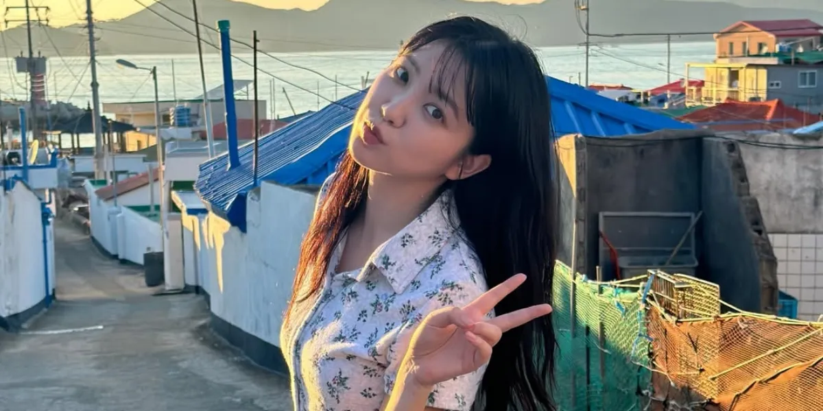 Yeri Red Velvet Pamer Foto Paspor Tanpa Makeup, Cantiknya Kebangetan ...