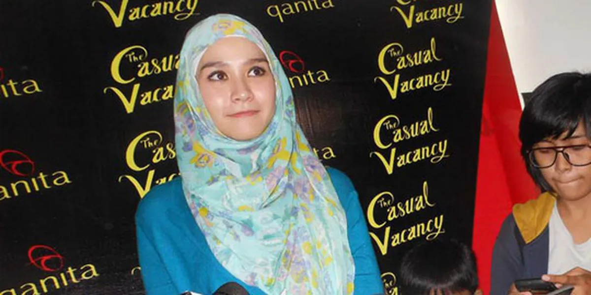 Zaskia Mecca Baca 500 Halaman Dalam Empat Hari - KapanLagi.com