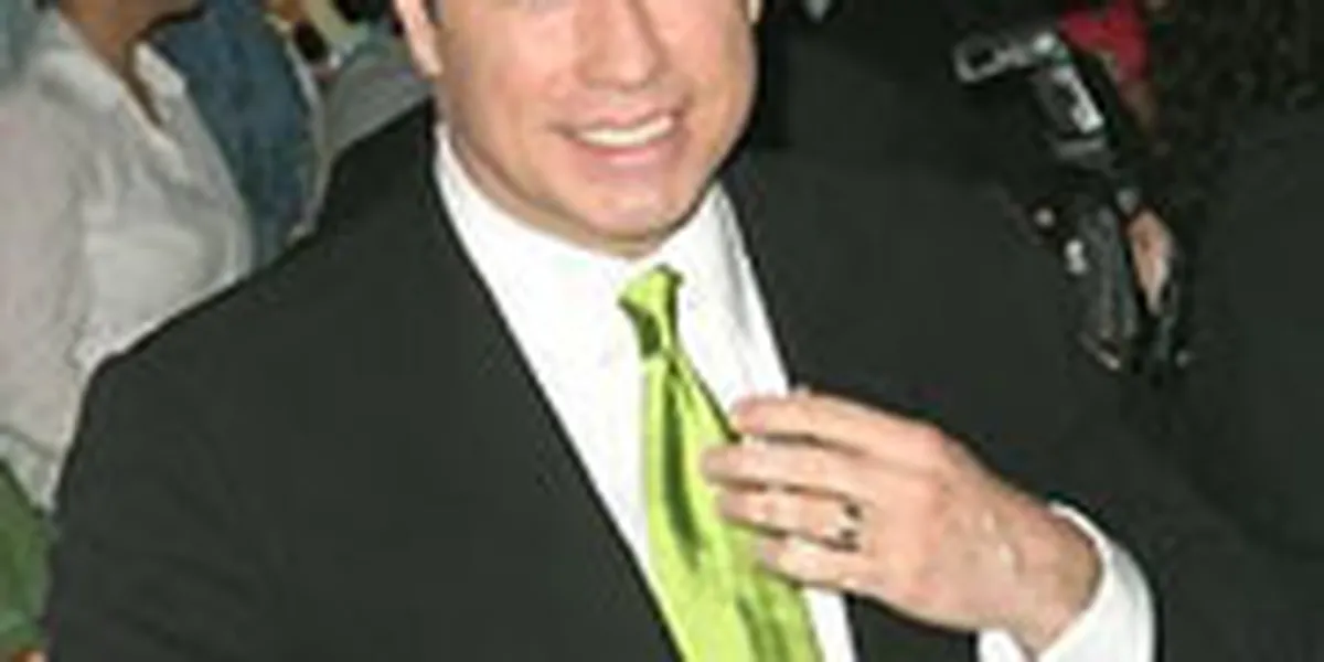 John Travolta Dapatkan Kehormatan di Museum New York - KapanLagi.com