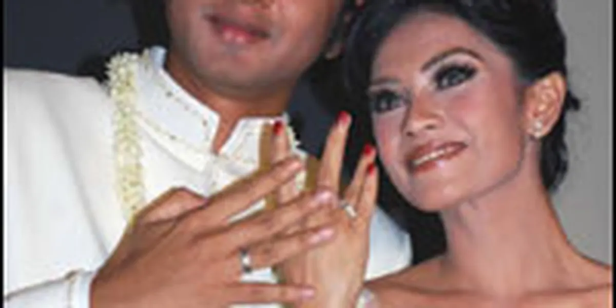 Masayu - Lembu Nikah Disaksikan Keluarga dan Teman Dekat - KapanLagi.com