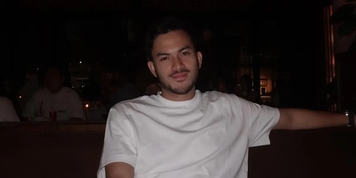 7 Potret Rizky Nazar Terlihat Liburan Bareng Dosma di Bali, Diduga ...