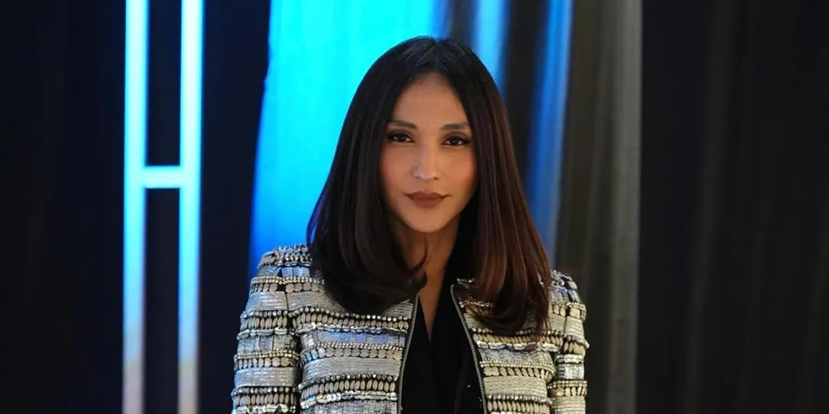 Dena Rachman Beranikan Diri Oplas Jalani Rhinoplasty & Fat Graft, Ini ...