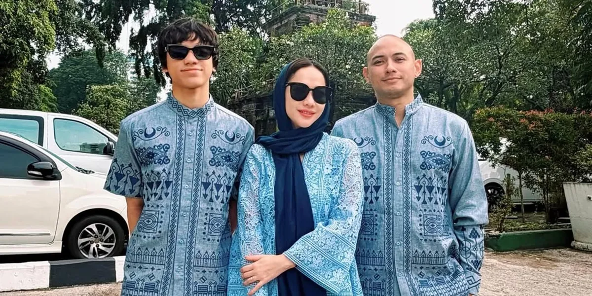 Dua Hari, Dua Gaya! Potret Seragam Batik Keluarga BCL di Momen Lebaran ...