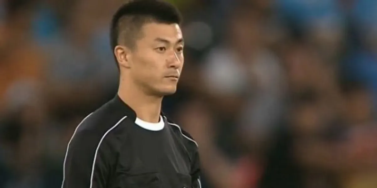FOTO: 8 Meme Wasit Timnas Vs Vietnam Ini Bikin Ngakak Banget ...