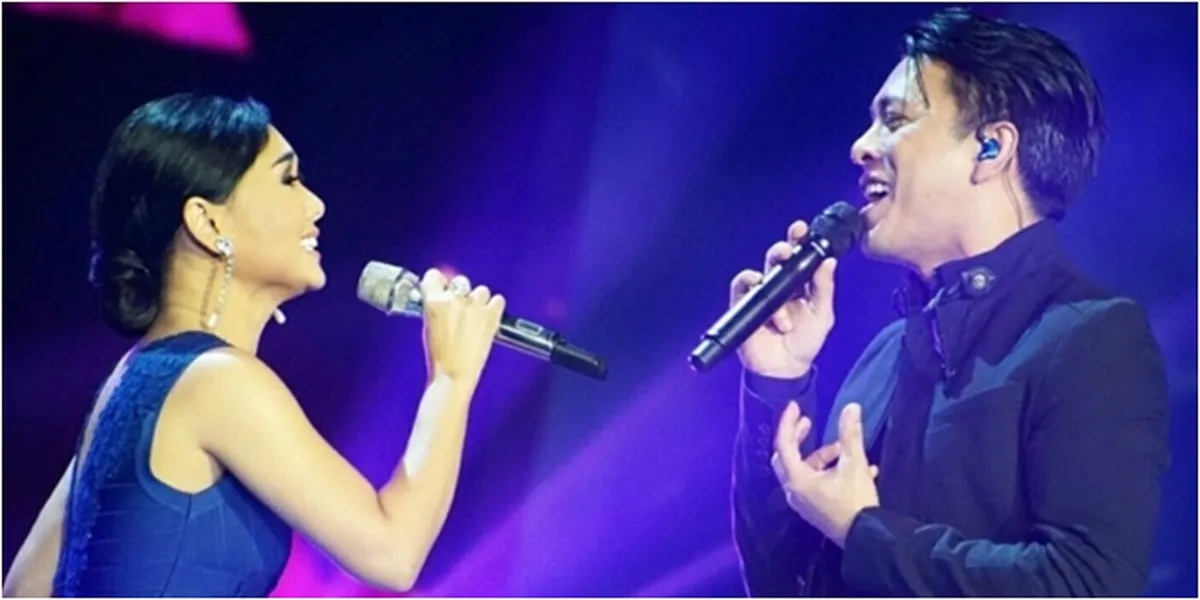 FOTO Yuni Shara & Ariel NOAH Terlarut Suasana Duet, Keren Abis! - KapanLagi.com