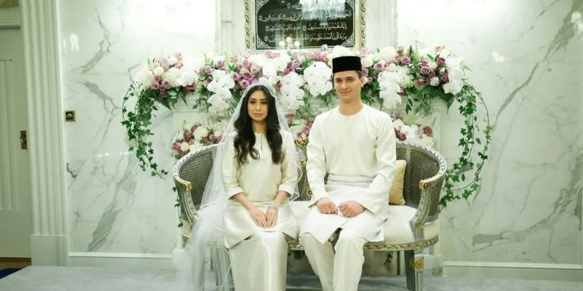 Putri Sultan Johor Malaysia Menikah, Maharnya 70 Ribu Rupiah ...