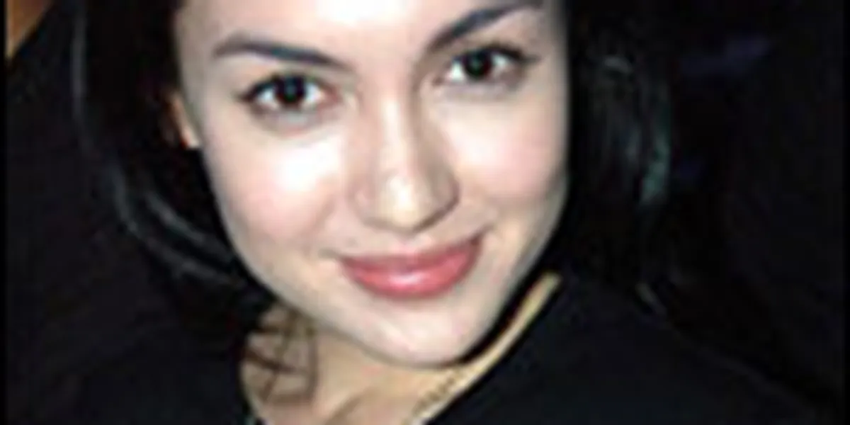 Main Film Baru, Rianti Cartwright Belajar Bahasa Arab - KapanLagi.com