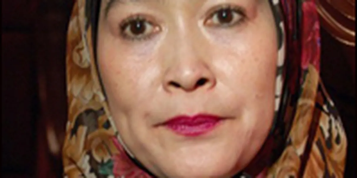 Suami Yenny Rachman Dikabarkan akan Dideportasi - KapanLagi.com