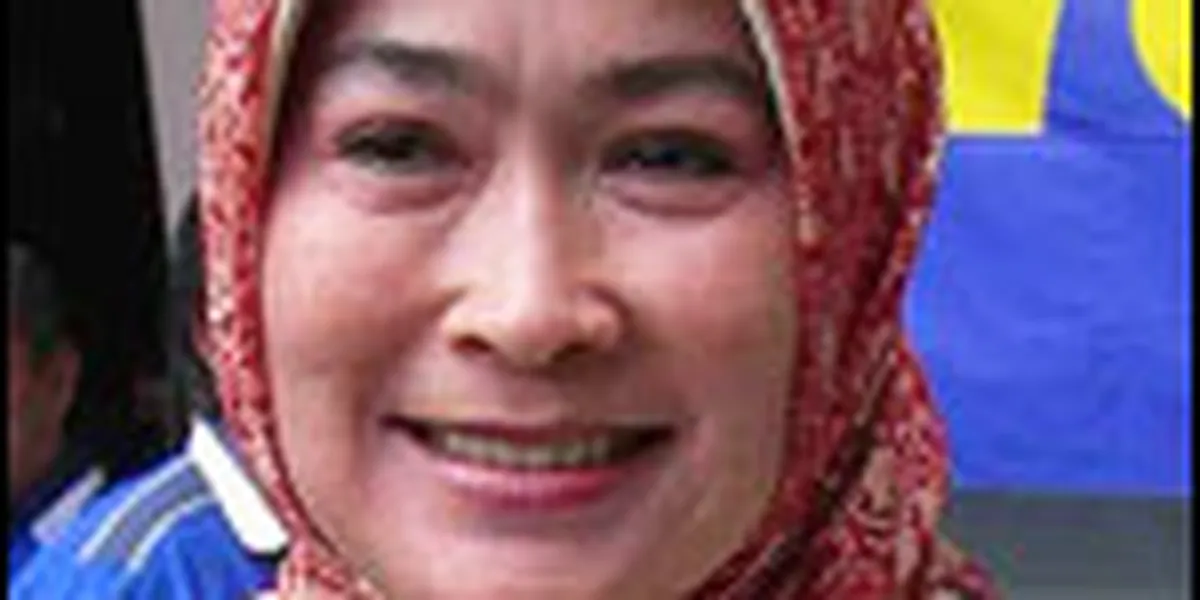 Yenny Rachman Resmi Cerai - KapanLagi.com