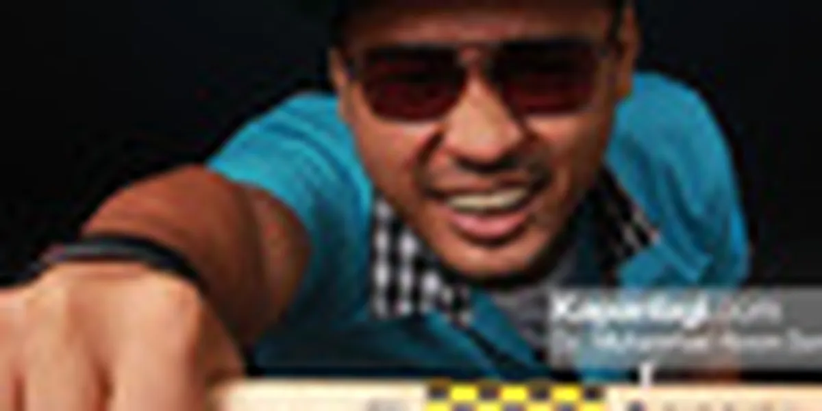 Foto Aditya Pratama Tipe X - #004 - KapanLagi.com