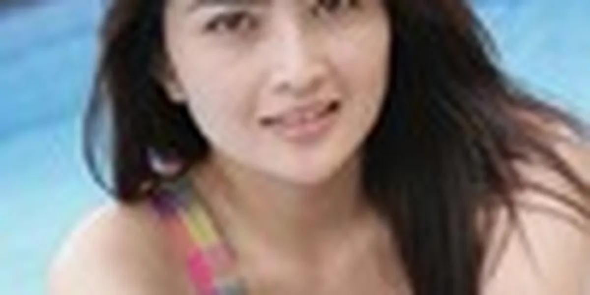 Foto Ida Ayu Kadek Devi - #064 - KapanLagi.com