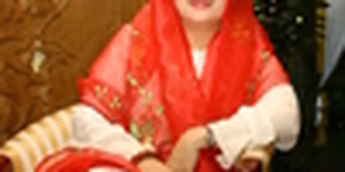 Foto Yessy Gusman - #001 - KapanLagi.com