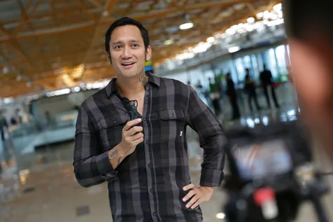 Kereta Menuju Bandara Diresmikan, Tora Sudiro Santai Soal Harga Tiket ...