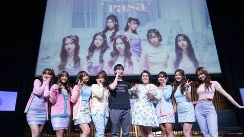 Tampil Beda Di Lagu Terbarunya, V1RST Ceritakan Kisah Cinta Para ...
