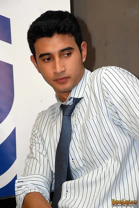 Ali Syakieb Pilot