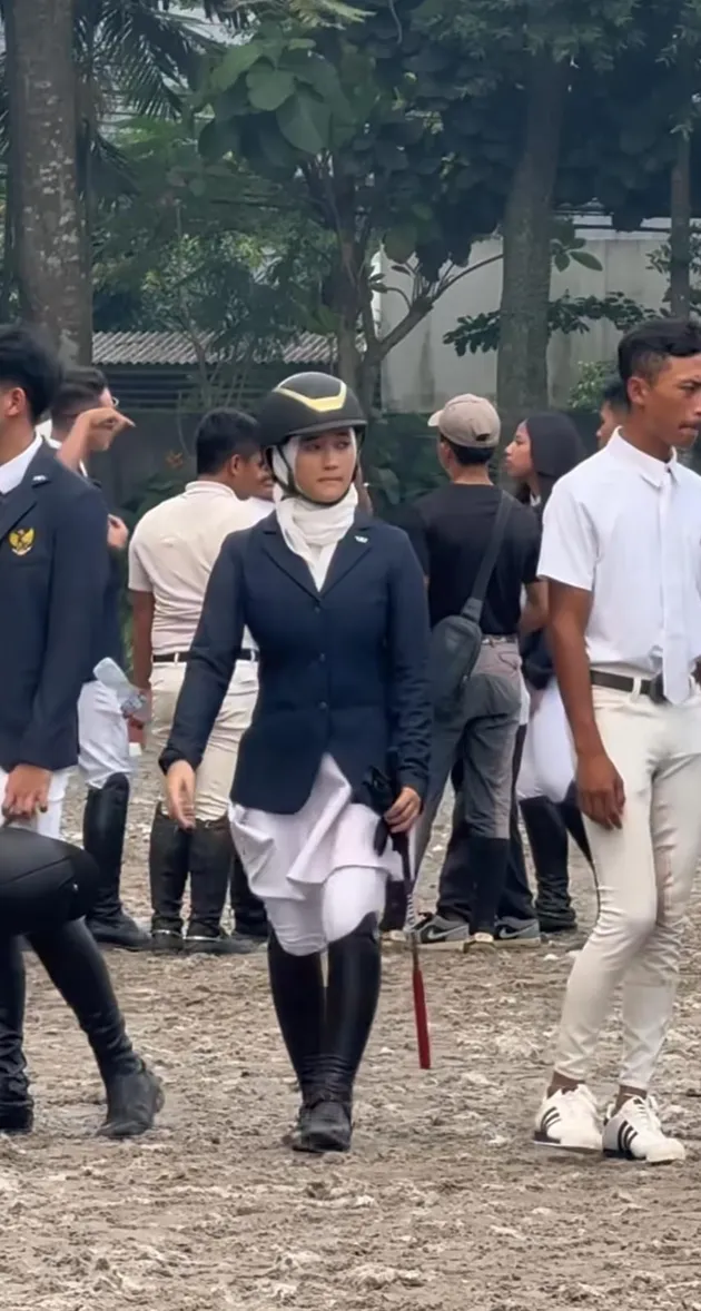 7 Potret Aisha Anak Irfan Hakim Menang Lomba Berkuda, Bikin Ayahnya ...