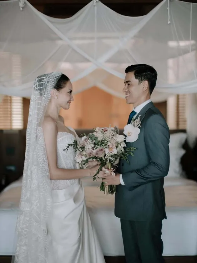 7 Potret Enzy Storia Rayakan Anniversary Pernikahan, Unggah Berbagai ...