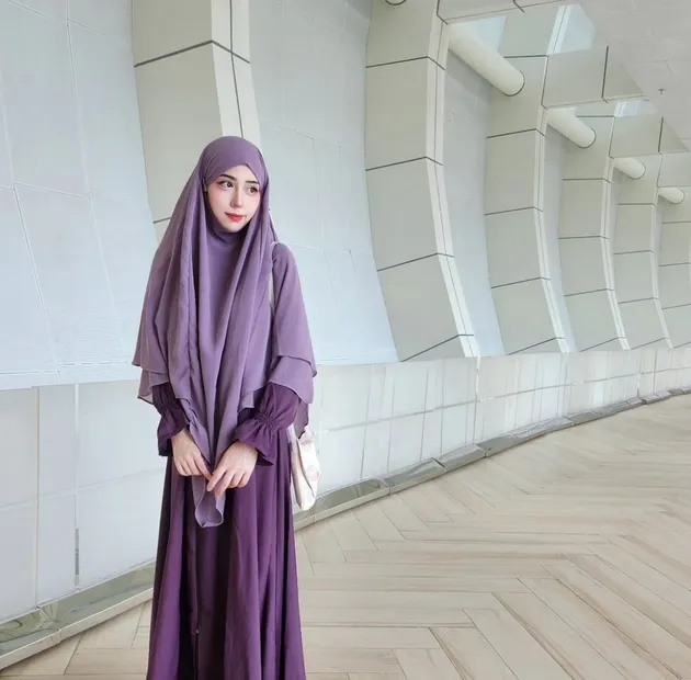 8 Photos of Cosplayer Lin Nichi in Hijab After Embracing Islam ...