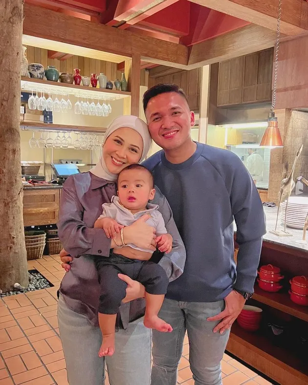 8 Potret Kesha Ratuliu Inviting Husband and Children on Vacation to ...