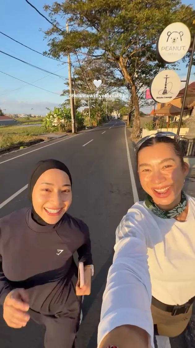 8 Potret Nikita Willy Running Bareng Jennifer Bachdim di Bali ...