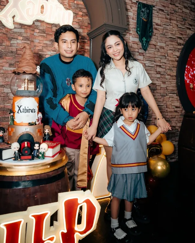 8 Portraits of Xabiru's Birthday Party, Rachel Vennya's Child ...
