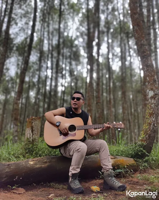 Ady Eks Naff Rilis Merbabu, Lagu Penuh Nuansa Alam - KapanLagi.com