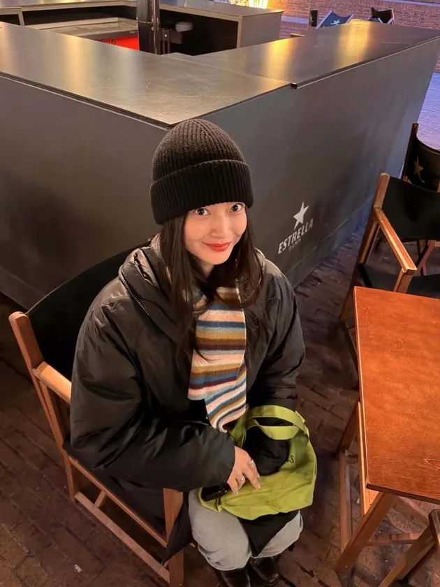 The Beauty of Shin Min Ah During Her Honeymoon, Kim Woo Bin Understands ...