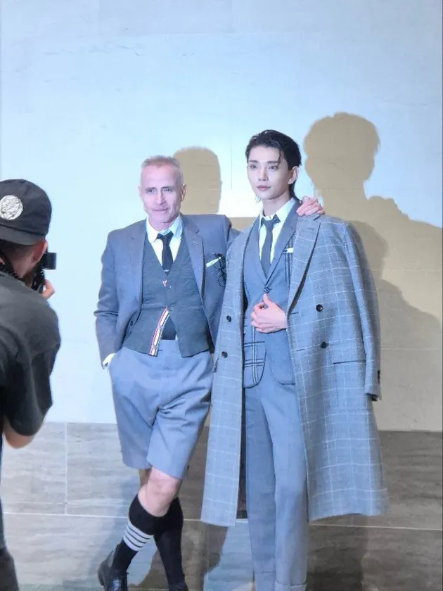 Dari Runway ke Lapangan, Joshua SEVENTEEN Hadiri GQ Bowl hingga Super ...