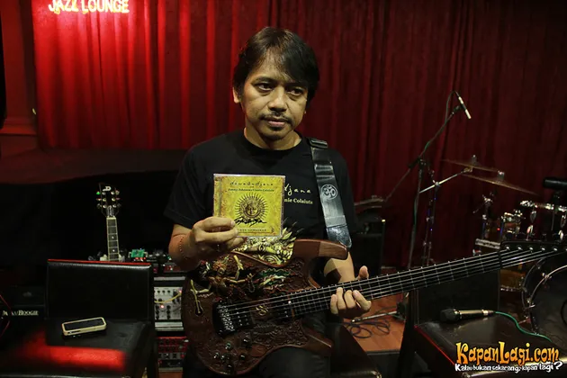Dewa Budjana Siapkan Album Pengguncang Dunia : SURYA NAMASKAR jelas ... Dewa Budjana Siapkan Album Pengguncang Dunia : SURYA NAMASKAR jelas ...