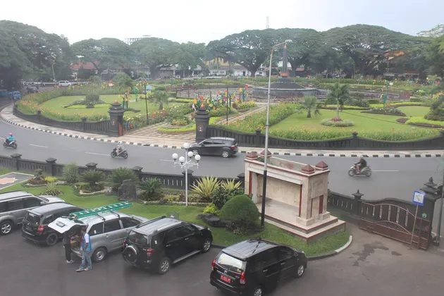 Cegah Pacaran Mesum, Taman Balkot Malang Bakal Dipasangi CCTV ...