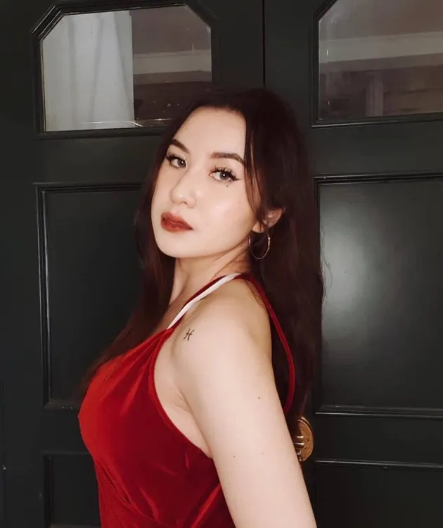 Rarely Seen, 8 Portraits of Audrey Davis, David Bayu's Grown-Up Daughter - Beautiful and Hot