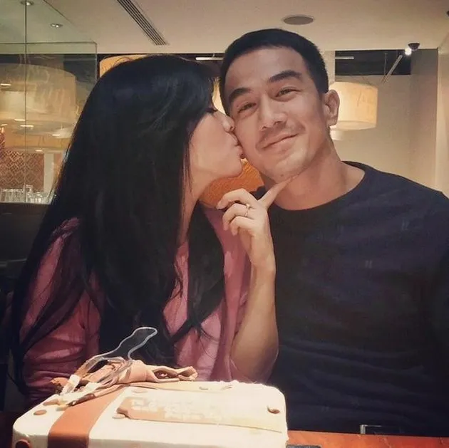 LIBURAN KE KOREA, YUK INTIP ROMANTISME JOE TASLIM DAN ISTRI - KapanLagi.com LIBURAN KE KOREA, YUK INTIP ROMANTISME JOE TASLIM DAN ISTRI - KapanLagi.com