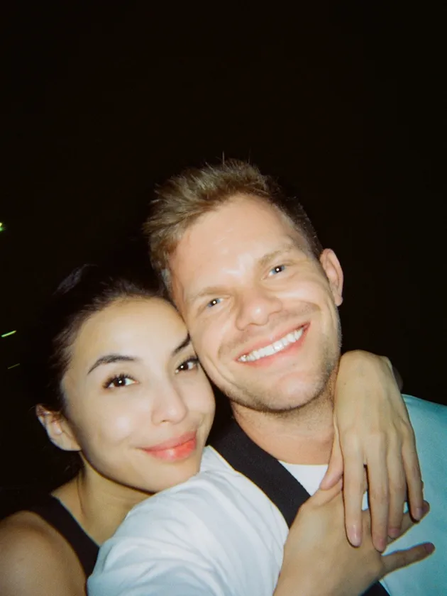 Manohara Pacaran dengan Vlogger Denmark Kristian Hansen - KapanLagi.com