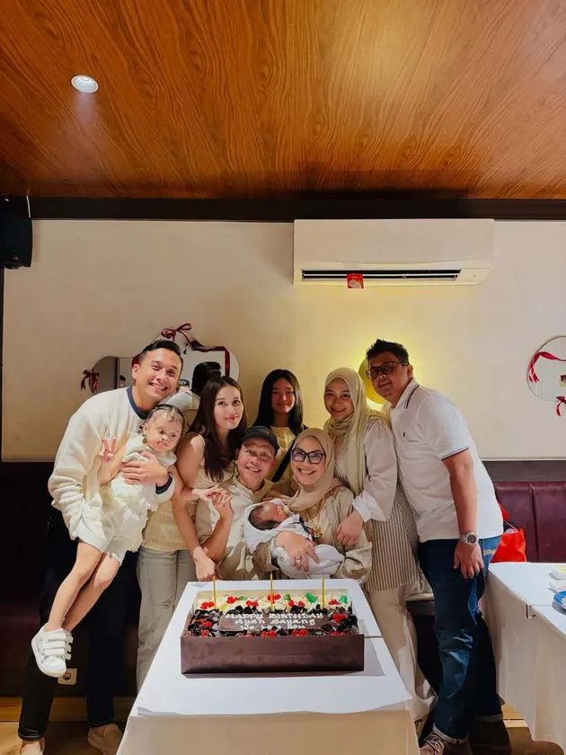 Momen Perayaan Ultah Ayah Ayu Ting Ting yang Digelar Sederhana, Hangat ...