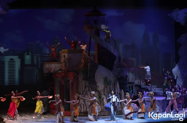 Paper Boat Musical Sets Sail, Inviting the Audience to Chase Dreams
