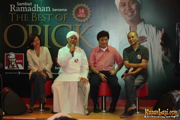 Opick Luncurkan Album di KFC Kemang - KapanLagi.com