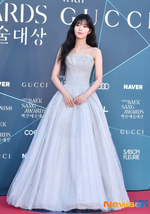 Pesona Aktris Drama Korea di Red Carpet 62nd Baeksang Arts Awards 2026 ...