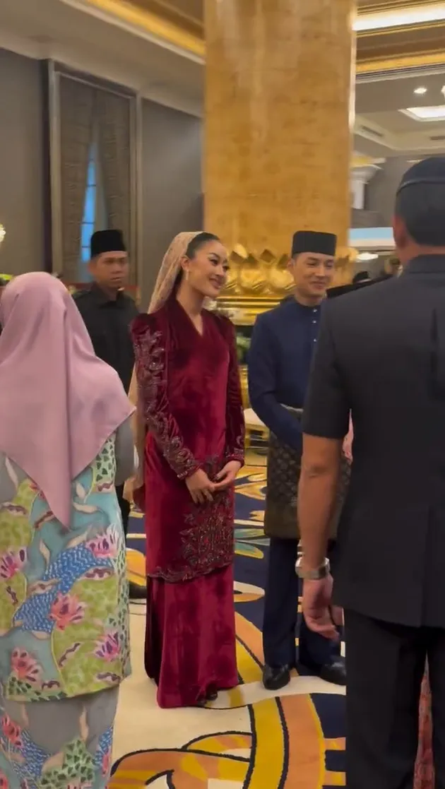 Portrait of Aisha Retno Appearing at the Open House of the Malaysian ...