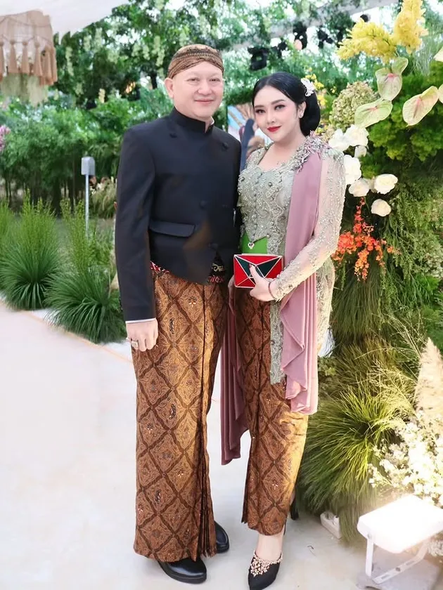 Portrait of Ari Sigit at the Wedding of Darma Mangkuluhur & Patricia ...