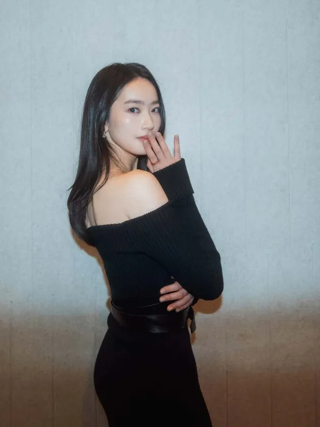 Beautiful Portrait of Ashley Lin, Daughter of Mimi Kung, Who Played ...